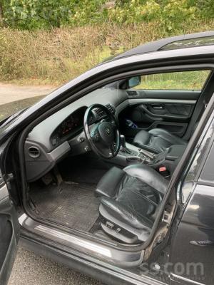 Melns BMW 530 2002 Rīga, ar dzinēja tilpumu 3.00 L un nobraukumu 402 tūkst. km par 1570 €, foto 6 vietnē AUTOMOTO.COM.LV