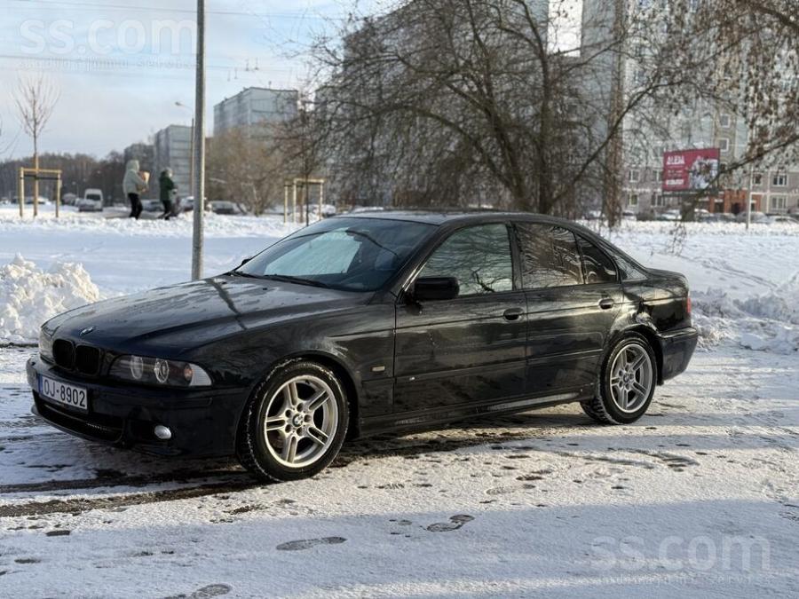 Melns BMW 530 2003 Rīga, ar dzinēja tilpumu 3.00 L un nobraukumu 370 tūkst. km par 2990 €, foto 1 vietnē AUTOMOTO.COM.LV