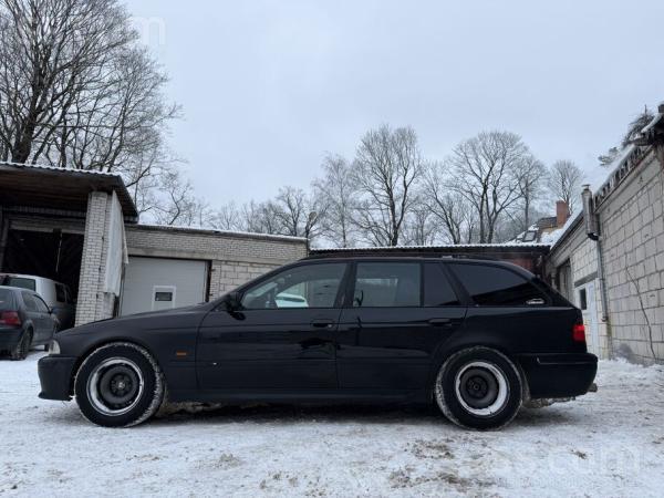 Black BMW 530 2003 in Riga, with an engine capacity of 3.00 L and mileage of 473 thousand km for 2650 €, photo 4 on AUTOMOTO.COM.LV