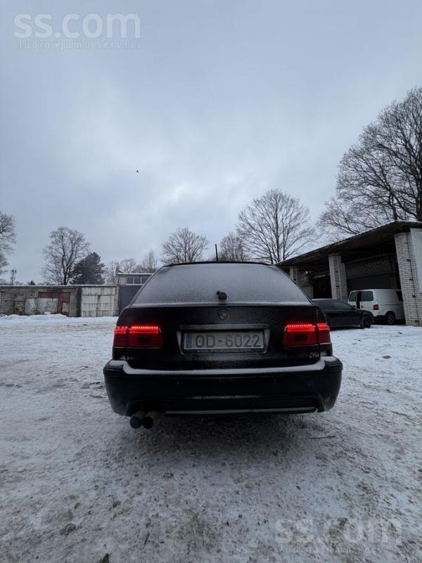 Black BMW 530 2003 in Riga, with an engine capacity of 3.00 L and mileage of 473 thousand km for 2650 €, photo 8 on AUTOMOTO.COM.LV