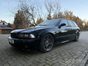 Melns BMW 530 2003 Dobele, ar dzinēja tilpumu 3.00 L un nobraukumu 320 tūkst. km par 7000 €, foto 3 vietnē AUTOMOTO.COM.LV