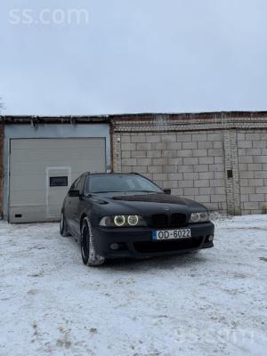 Black BMW 530 2003 in Riga, with an engine capacity of 3.00 L and mileage of 474 thousand km for 2295 €, photo  on AUTOMOTO.COM.LV