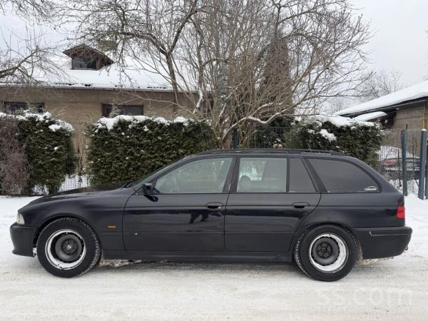 Black BMW 530 2003 in Riga, with an engine capacity of 3.00 L and mileage of 474 thousand km for 2295 €, photo 10 on AUTOMOTO.COM.LV