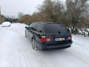 Black BMW 530 2003 in Mazeikiai, with an engine capacity of 3.00 L and mileage of 450 thousand km for 1100 €, photo 5 on AUTOMOTO.COM.LV