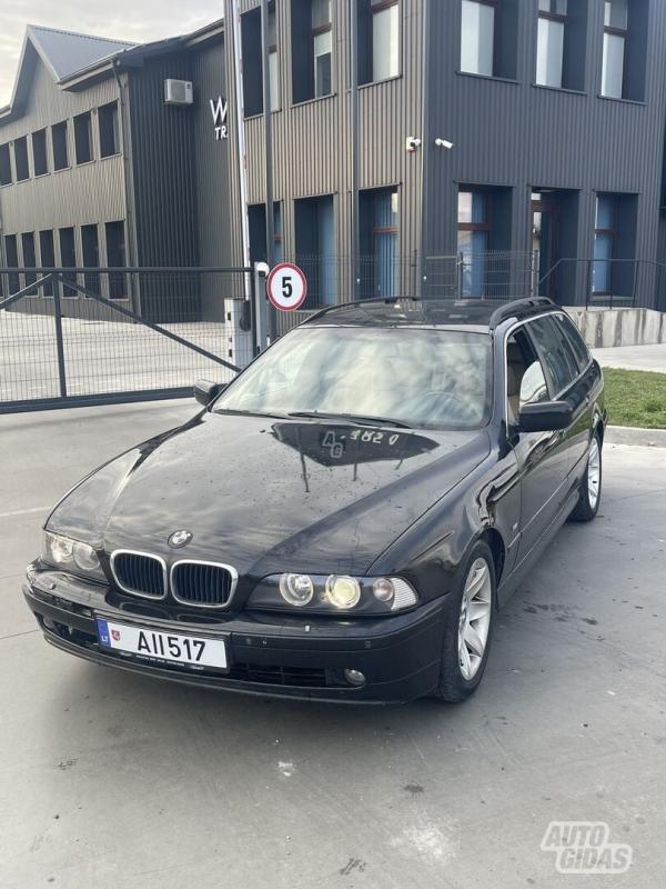 Melns BMW 530 2003 Klaipėda, ar dzinēja tilpumu 2.90 L un nobraukumu 500 tūkst. km par 1350 €, foto 3 vietnē AUTOMOTO.COM.LV