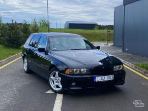 Melns BMW 530 2003 Kauņa, ar dzinēja tilpumu 2.90 L un nobraukumu 370 tūkst. km par 2650 €, foto  vietnē AUTOMOTO.COM.LV