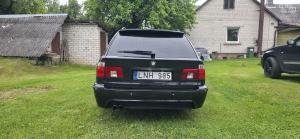 Black BMW 530 2003 in Sirvintos, with an engine capacity of 2.90 L and mileage of 437 thousand km for 3500 €, photo 4 on AUTOMOTO.COM.LV
