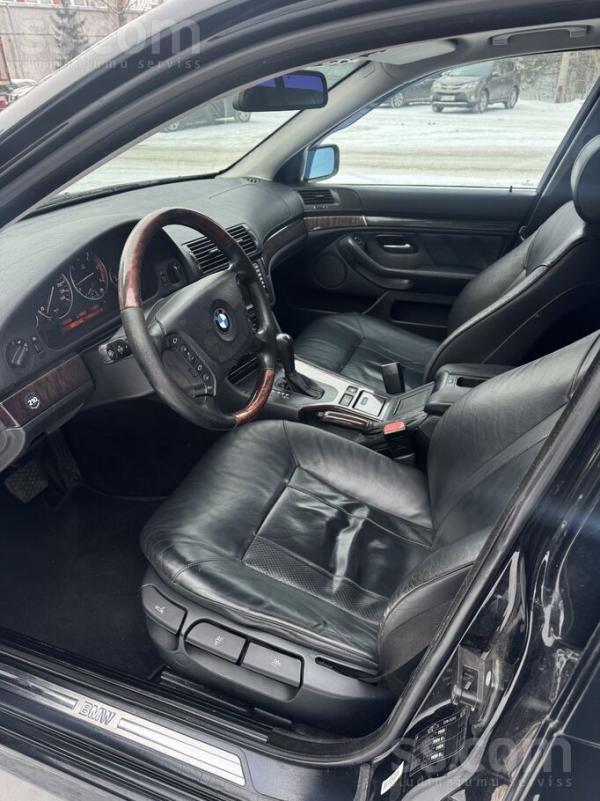Black BMW 530 2003 in Jurmala, with an engine capacity of 3.00 L and mileage of 0 thousand km for 2888 €, photo 6 on AUTOMOTO.COM.LV