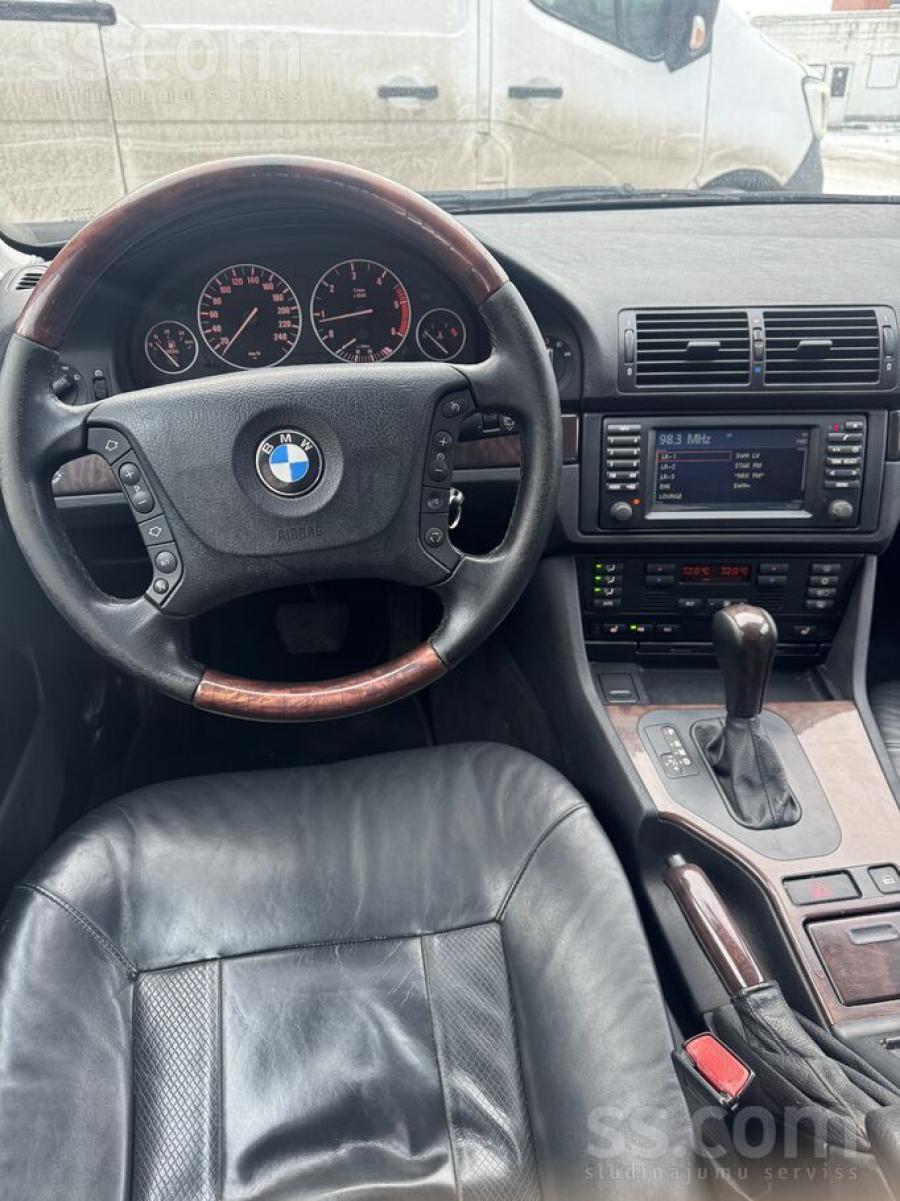 Melns BMW 530 2003 Jūrmala, ar dzinēja tilpumu 3.00 L un nobraukumu 0 tūkst. km par 2888 €, foto 11 vietnē AUTOMOTO.COM.LV