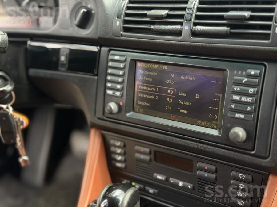 Black BMW 530 2003 in Riga, with an engine capacity of 3.00 L and mileage of 343 thousand km for 2500 €, photo 11 on AUTOMOTO.COM.LV