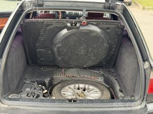 Black BMW 530 2003 in Riga, with an engine capacity of 3.00 L and mileage of 343 thousand km for 2500 €, photo 17 on AUTOMOTO.COM.LV