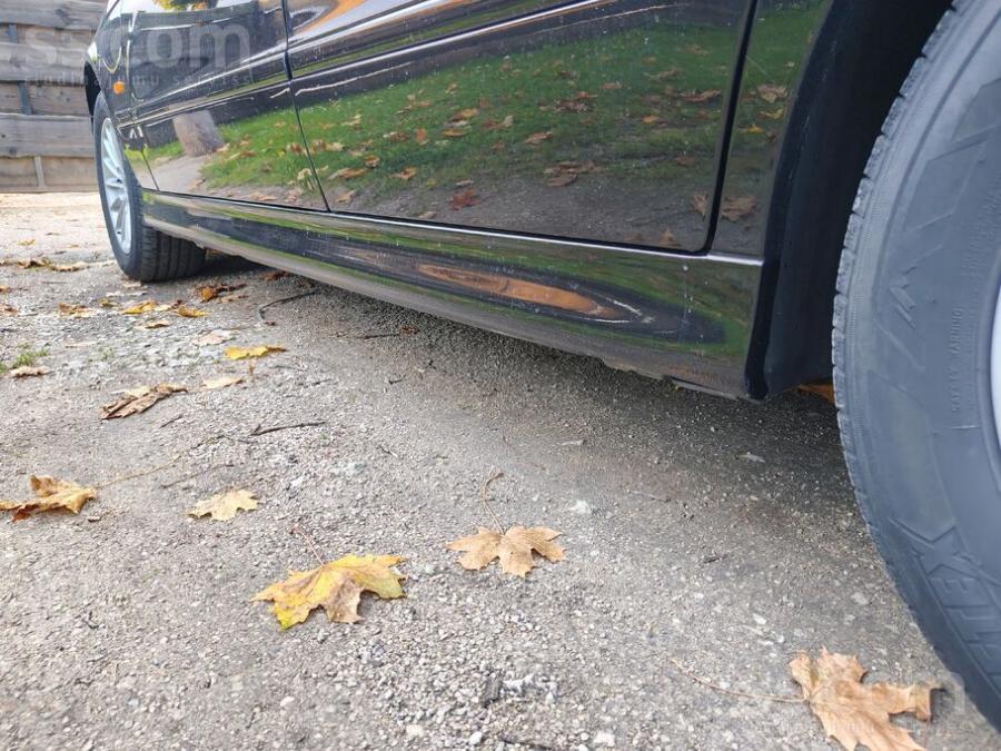 Melns BMW 530 2003 Ludza, ar dzinēja tilpumu 3.00 L un nobraukumu 500 tūkst. km par 2300 €, foto 8 vietnē AUTOMOTO.COM.LV
