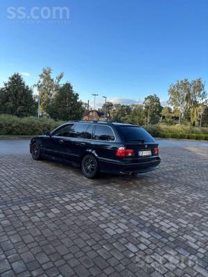 Black BMW 530 2003 in Rezekne, with an engine capacity of 3.00 L and mileage of 352 thousand km for 2680 €, photo 12 on AUTOMOTO.COM.LV