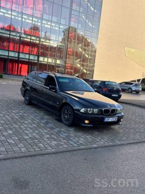 Black BMW 530 2003 in Rezekne, with an engine capacity of 3.00 L and mileage of 352 thousand km for 2680 €, photo 14 on AUTOMOTO.COM.LV