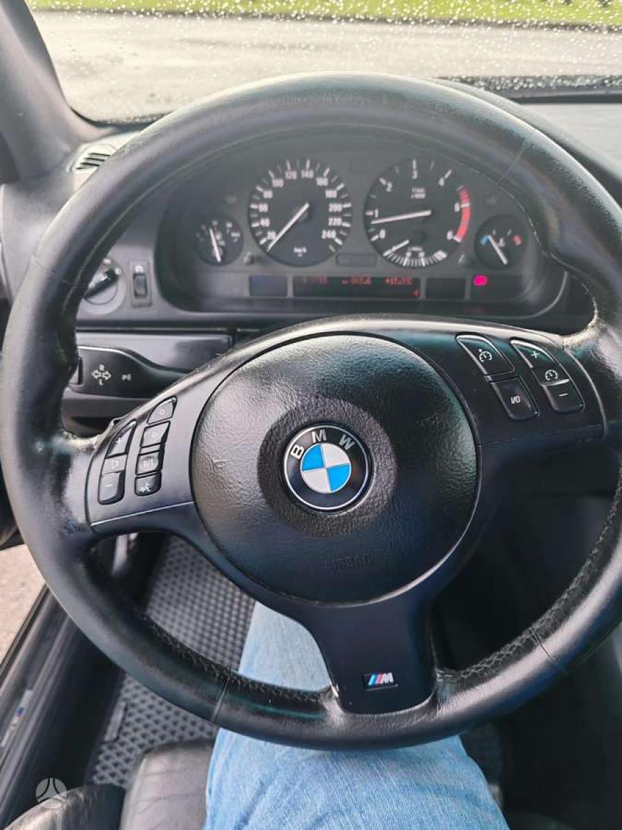 Melns BMW 530 2003 Šauļi, ar dzinēja tilpumu 2.93 L un nobraukumu 412 tūkst. km par 2500 €, foto 10 vietnē AUTOMOTO.COM.LV