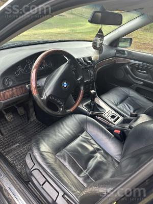 Melns BMW 530 2003 Daugavpils, ar dzinēja tilpumu 3.00 L un nobraukumu 400 tūkst. km par 1950 €, foto 7 vietnē AUTOMOTO.COM.LV