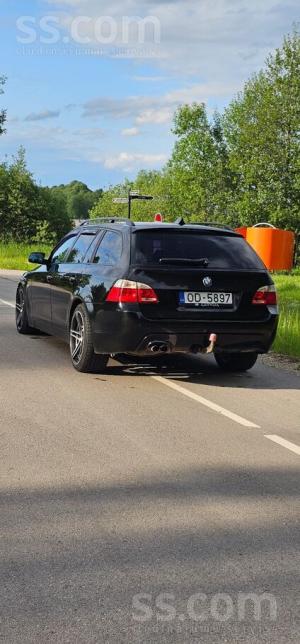 Melns BMW 530 2004 Alūksne, ar dzinēja tilpumu 3.00 L un nobraukumu 334 tūkst. km par 3500 €, foto 4 vietnē AUTOMOTO.COM.LV