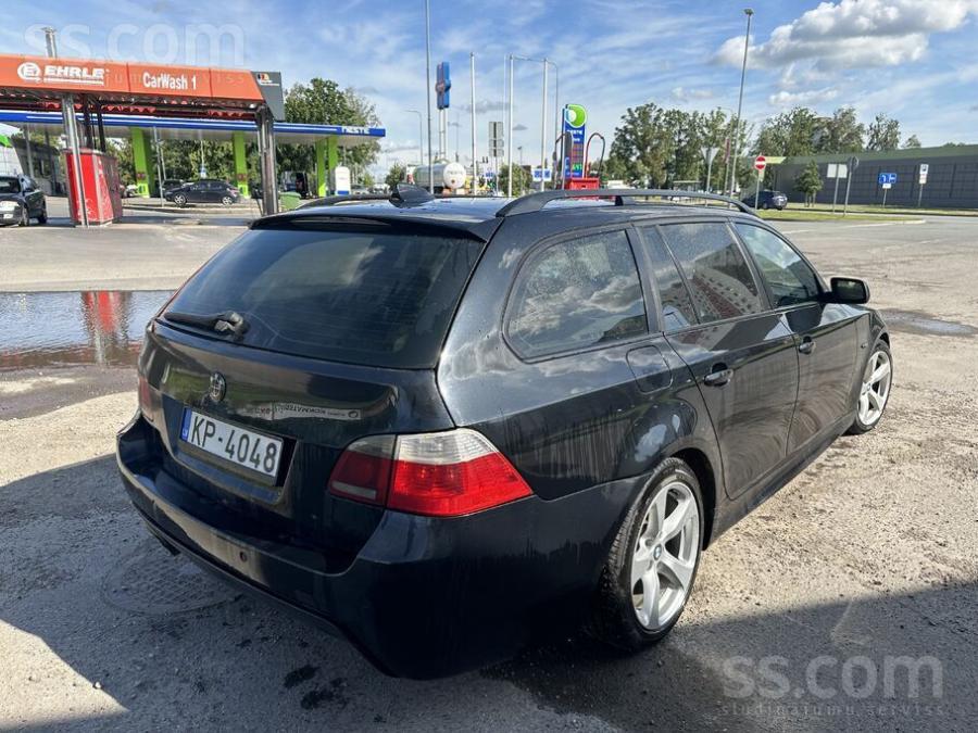 Melns BMW 530 2004 Jelgava, ar dzinēja tilpumu 3.00 L un nobraukumu 340 tūkst. km par 3299 €, foto 3 vietnē AUTOMOTO.COM.LV