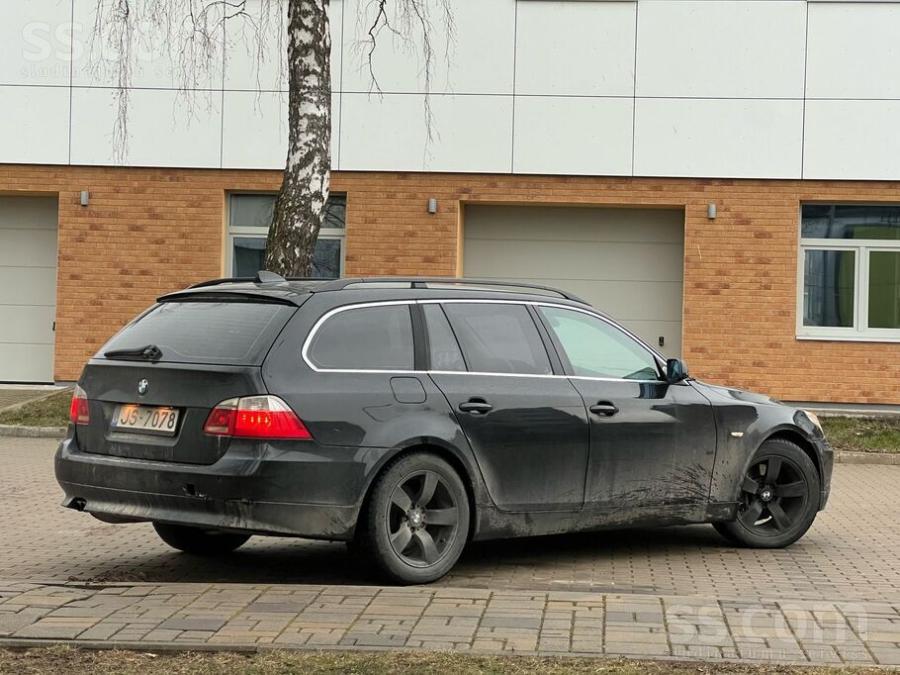 Black BMW 530 2004 in Rezekne, with an engine capacity of 3.00 L and mileage of 420 thousand km for 2100 €, photo 3 on AUTOMOTO.COM.LV
