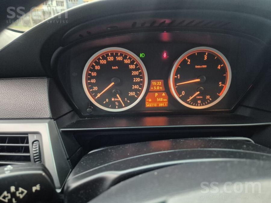 Melns BMW 530 2004 Jelgava, ar dzinēja tilpumu 3.00 L un nobraukumu 546 tūkst. km par 2500 €, foto 7 vietnē AUTOMOTO.COM.LV