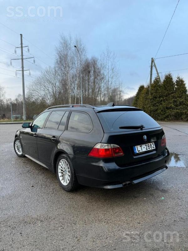Black BMW 530 2004 in Riga, with an engine capacity of 3.00 L and mileage of 406 thousand km for 2900 €, photo 5 on AUTOMOTO.COM.LV