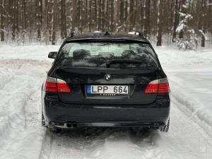 Black BMW 530 2004 in Vilnius, with an engine capacity of 2.99 L and mileage of 395 thousand km for 2950 €, photo 4 on AUTOMOTO.COM.LV