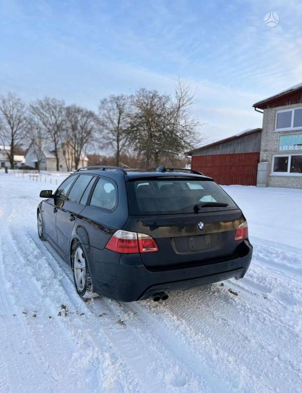 Black BMW 530 2004 in Silute, with an engine capacity of 2.99 L and mileage of 430 thousand km for 3450 €, photo 3 on AUTOMOTO.COM.LV