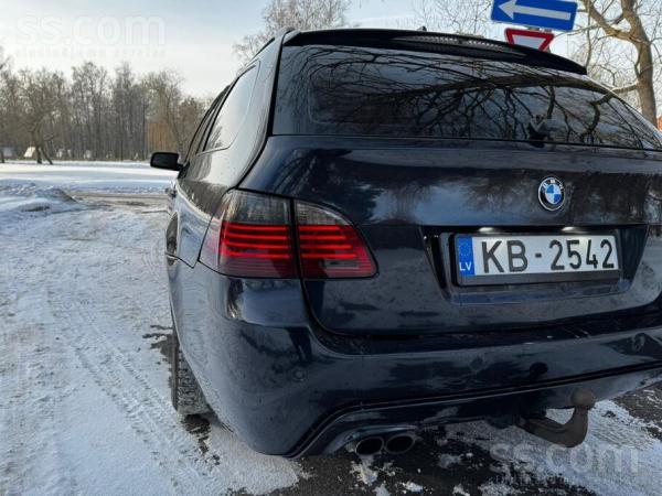 Black BMW 530 2004 in Liepaja, with an engine capacity of 3.00 L and mileage of 420 thousand km for 4200 €, photo 7 on AUTOMOTO.COM.LV