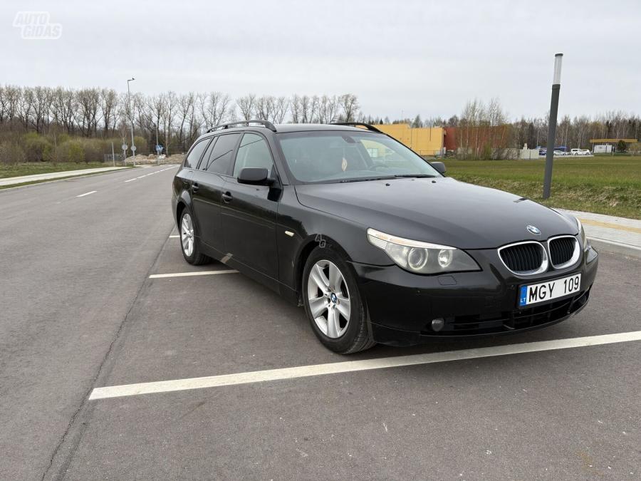 Melns BMW 530 2004 Klaipėda, ar dzinēja tilpumu 3.00 L un nobraukumu 500 tūkst. km par 2250 €, foto 4 vietnē AUTOMOTO.COM.LV