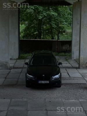 Black BMW 530 2004 in Jurmala, with an engine capacity of 3.00 L and mileage of 485 thousand km for 3300 €, photo 4 on AUTOMOTO.COM.LV