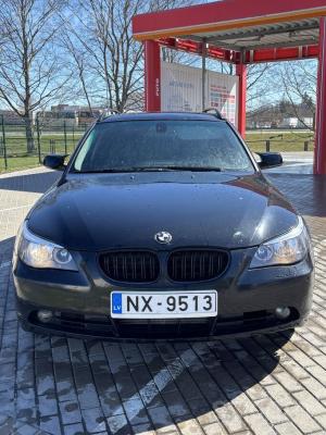 Melns BMW 530 2004 Jelgava, ar dzinēja tilpumu 3.00 L un nobraukumu 296 tūkst. km par 2890 €, foto 12 vietnē AUTOMOTO.COM.LV