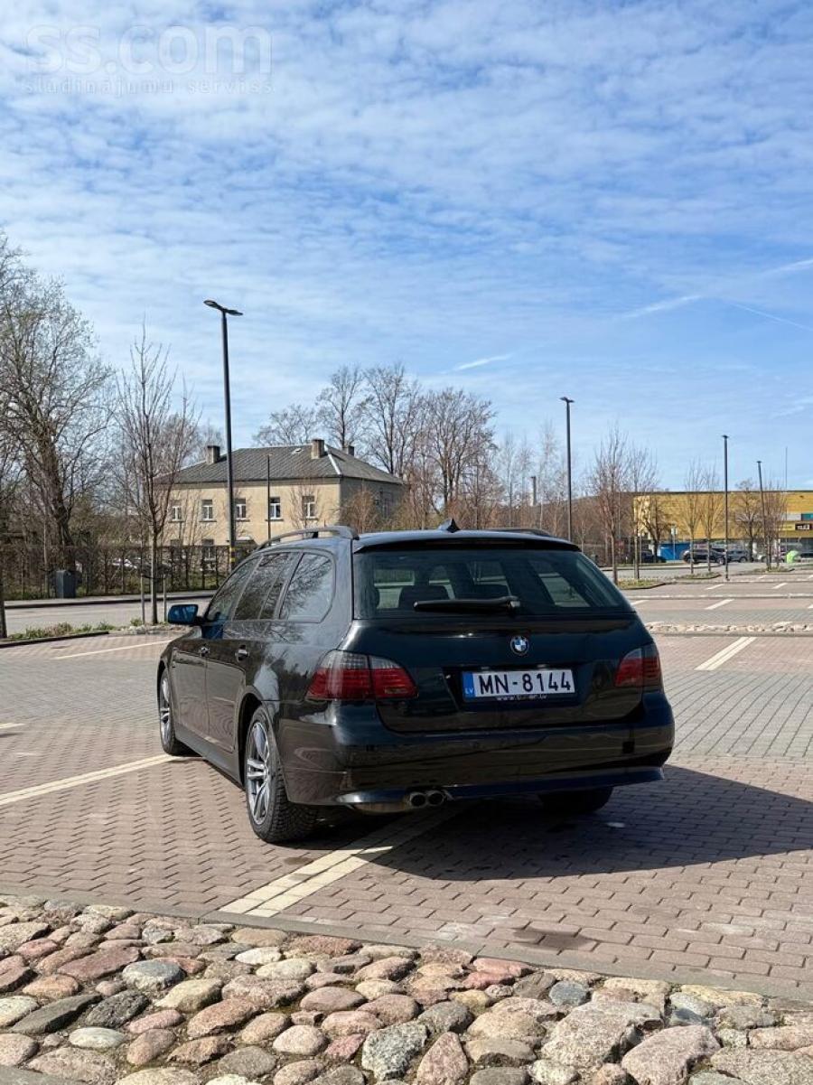 Черный БМВ 530 2004 в Вентспилс, объемом двигателя 3.00 л и пробегом 334 тыс. км за 3850 €, фото 3 на AUTOMOTO.COM.LV