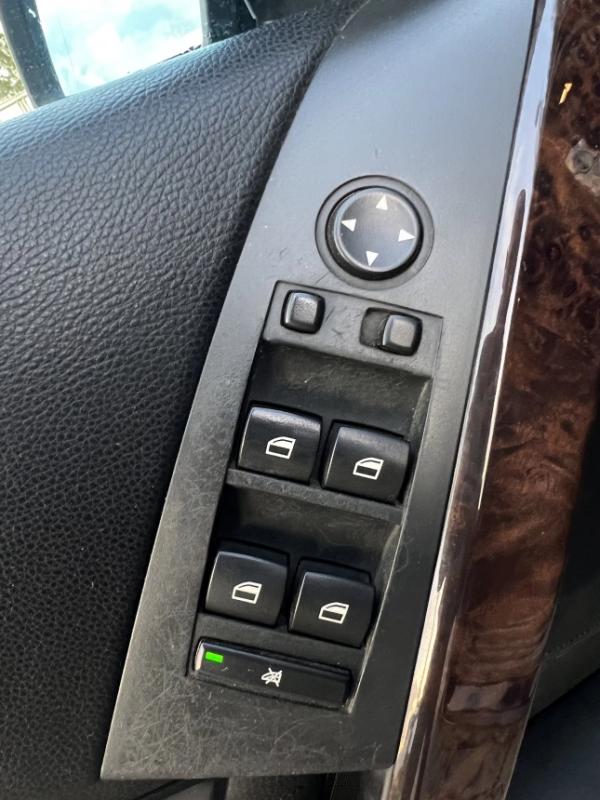 Melns BMW 530 2004 Rīga, ar dzinēja tilpumu 3.00 L un nobraukumu 280 tūkst. km par 3900 €, foto 7 vietnē AUTOMOTO.COM.LV