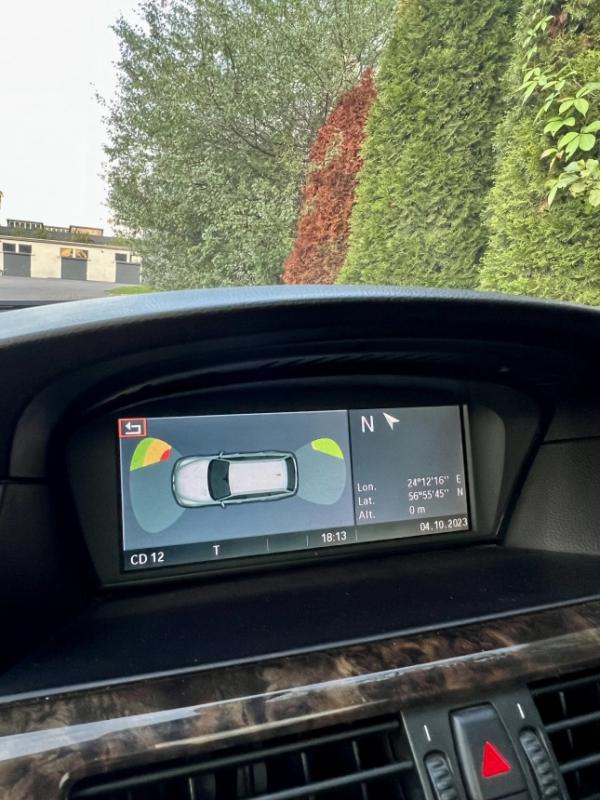Melns BMW 530 2004 Rīga, ar dzinēja tilpumu 3.00 L un nobraukumu 280 tūkst. km par 3900 €, foto 10 vietnē AUTOMOTO.COM.LV