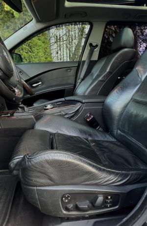 Melns BMW 530 2004 Rīga, ar dzinēja tilpumu 3.00 L un nobraukumu 280 tūkst. km par 3900 €, foto 25 vietnē AUTOMOTO.COM.LV
