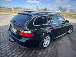 Черный БМВ 530 2004 в Екабпилс, объемом двигателя 3.00 л и пробегом 325 тыс. км за 3400 €, фото 3 на AUTOMOTO.COM.LV