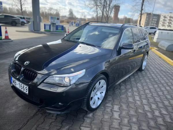 Melns BMW 530 2004 Jēkabpils, ar dzinēja tilpumu 3.00 L un nobraukumu 325 tūkst. km par 3400 €, foto 3 vietnē AUTOMOTO.COM.LV