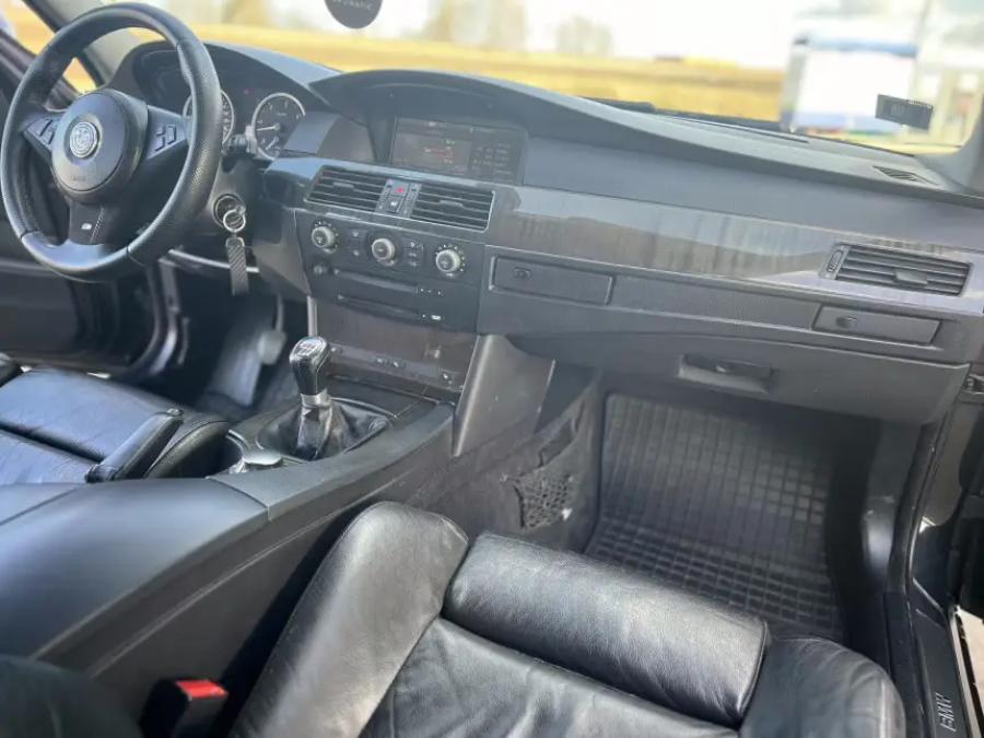 Черный БМВ 530 2004 в Екабпилс, объемом двигателя 3.00 л и пробегом 325 тыс. км за 3400 €, фото 15 на AUTOMOTO.COM.LV