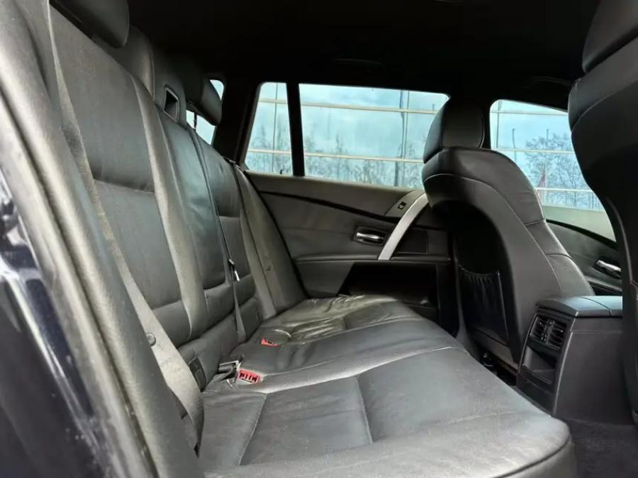 Черный БМВ 530 2004 в Рига, объемом двигателя 3.00 л и пробегом 421 тыс. км за 4490 €, фото 14 на AUTOMOTO.COM.LV