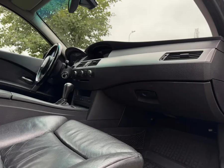 Melns BMW 530 2004 Rīga, ar dzinēja tilpumu 3.00 L un nobraukumu 412 tūkst. km par 3490 €, foto 10 vietnē AUTOMOTO.COM.LV