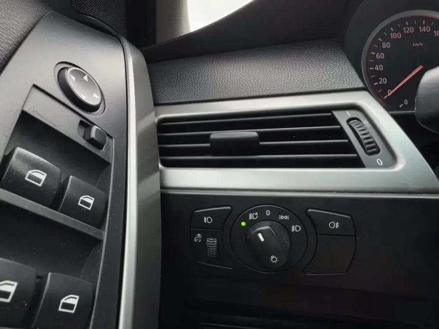 Melns BMW 530 2004 Rīga, ar dzinēja tilpumu 3.00 L un nobraukumu 412 tūkst. km par 3490 €, foto 25 vietnē AUTOMOTO.COM.LV