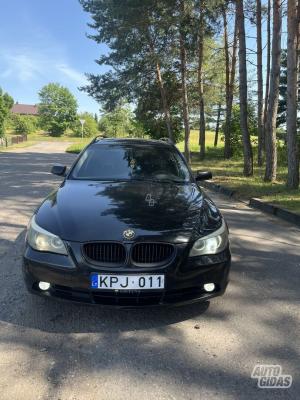 Melns BMW 530 2004 Viļņa, ar dzinēja tilpumu 3.00 L un nobraukumu 481 tūkst. km par 2500 €, foto  vietnē AUTOMOTO.COM.LV