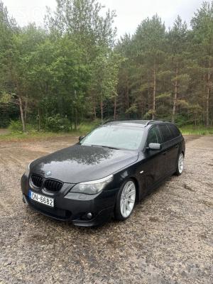 Black BMW 530 2004 in Liepaja, with an engine capacity of 3.00 L and mileage of 468 thousand km for 4600 €, photo 3 on AUTOMOTO.COM.LV