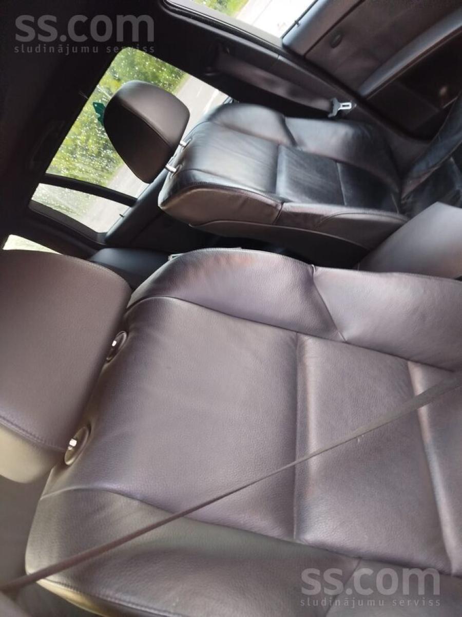 Melns BMW 530 2004 Daugavpils, ar dzinēja tilpumu 3.00 L un nobraukumu 285 tūkst. km par 3500 €, foto 4 vietnē AUTOMOTO.COM.LV