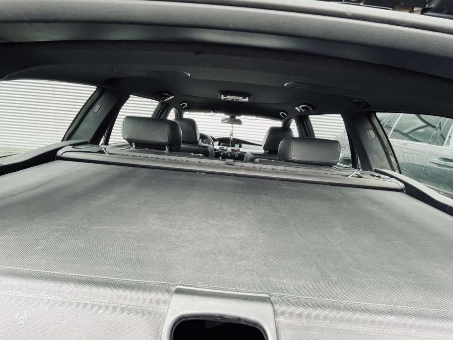 Melns BMW 530 2004 Radviliškis, ar dzinēja tilpumu 2.99 L un nobraukumu 402 tūkst. km par 3500 €, foto 8 vietnē AUTOMOTO.COM.LV