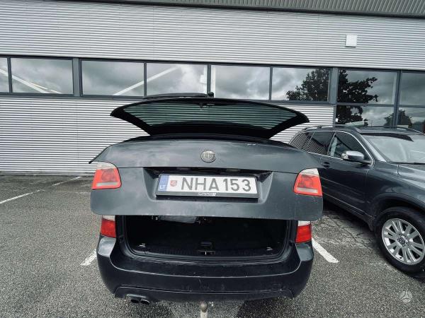 Melns BMW 530 2004 Radviliškis, ar dzinēja tilpumu 2.99 L un nobraukumu 402 tūkst. km par 3500 €, foto 9 vietnē AUTOMOTO.COM.LV