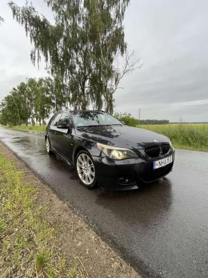 Melns BMW 530 2004 Radviliškis, ar dzinēja tilpumu 2.99 L un nobraukumu 402 tūkst. km par 3500 €, foto 13 vietnē AUTOMOTO.COM.LV