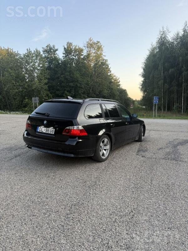Black BMW 530 2004 in Tukums, with an engine capacity of 3.00 L and mileage of 288 thousand km for 3300 €, photo 3 on AUTOMOTO.COM.LV