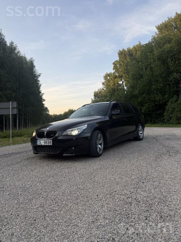 Black BMW 530 2004 in Tukums, with an engine capacity of 3.00 L and mileage of 288 thousand km for 3300 €, photo 6 on AUTOMOTO.COM.LV