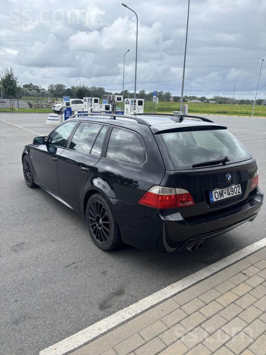 Melns BMW 530 2004 Liepāja, ar dzinēja tilpumu 3.00 L un nobraukumu 418 tūkst. km par 3590 €, foto 5 vietnē AUTOMOTO.COM.LV